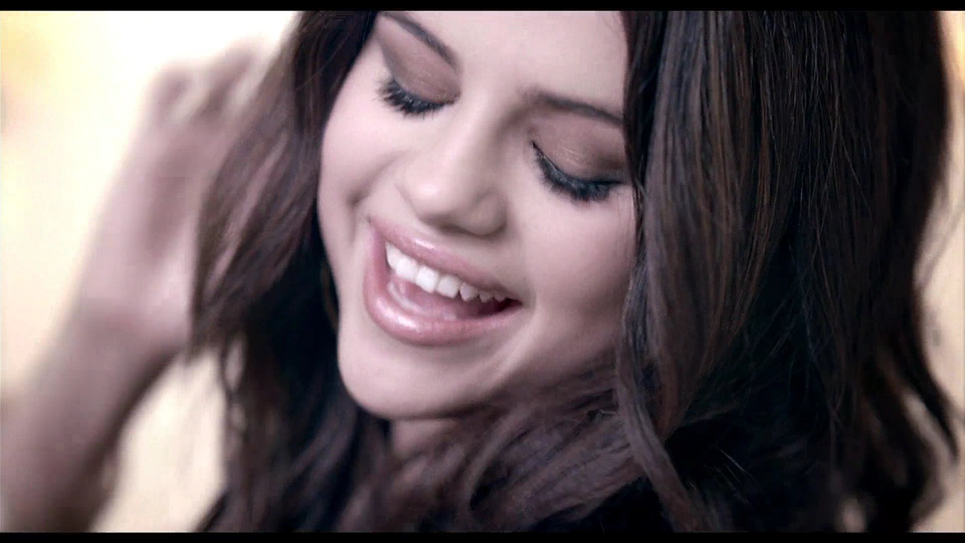round and round musice video photos hq picture round and round musice video photos hq picture