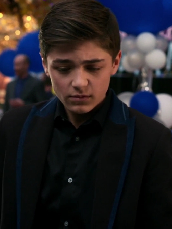 Picture Of Asher Angel In Andi Mack Season 2 Asher Angel 1519413570