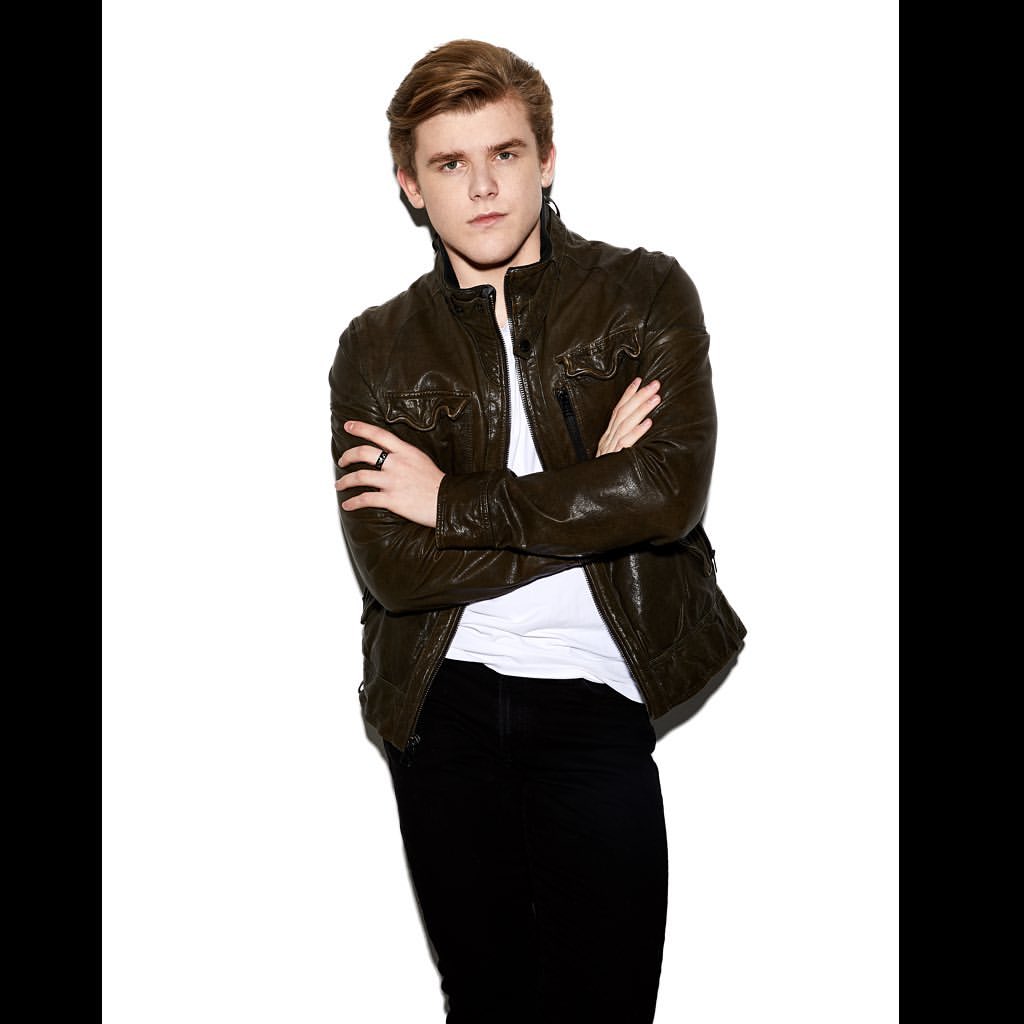 Picture Of Sean Ryan Fox In General Pictures Sean Ryan Fox 1580186522 Teen Idols 4 You
